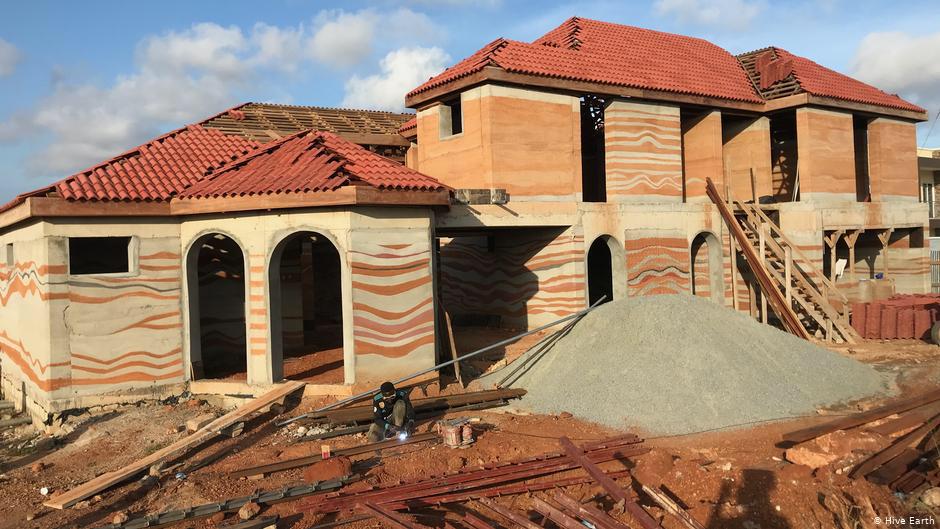 Cameroon: Using the age-old 'building from mud' construction technique ...
